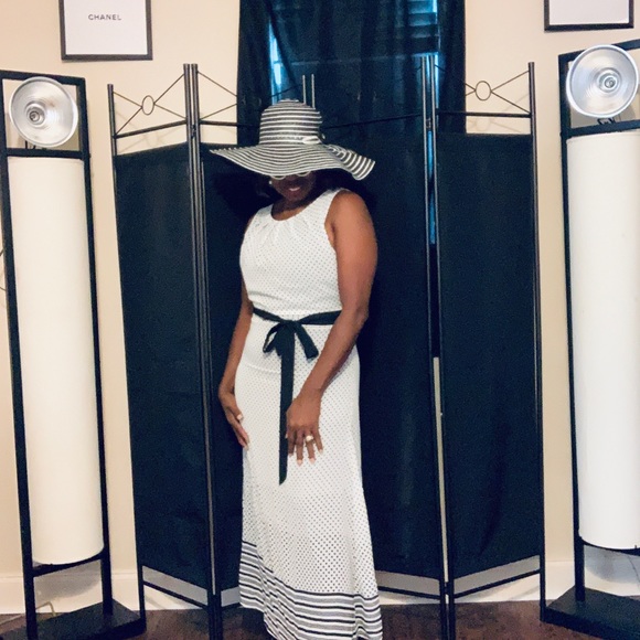 Robert Louis | Dresses | Robert Louis White W Black Polkadots | Poshmark